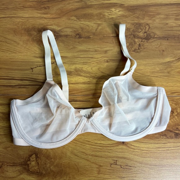 CUUP | Intimates & Sleepwear | Cuup The Plunge Bra Size 34c Mesh ...